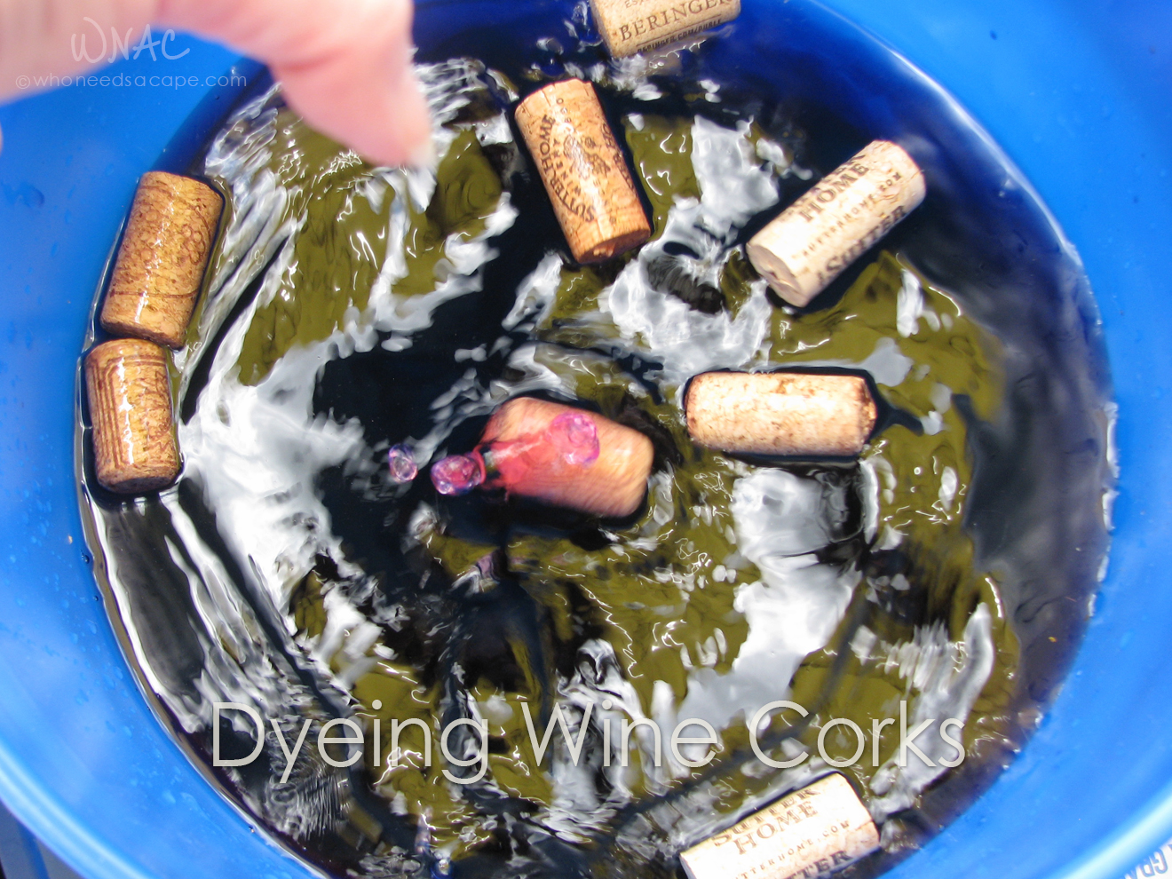 Dyeing Wine Corks - Who Needs A Cape?